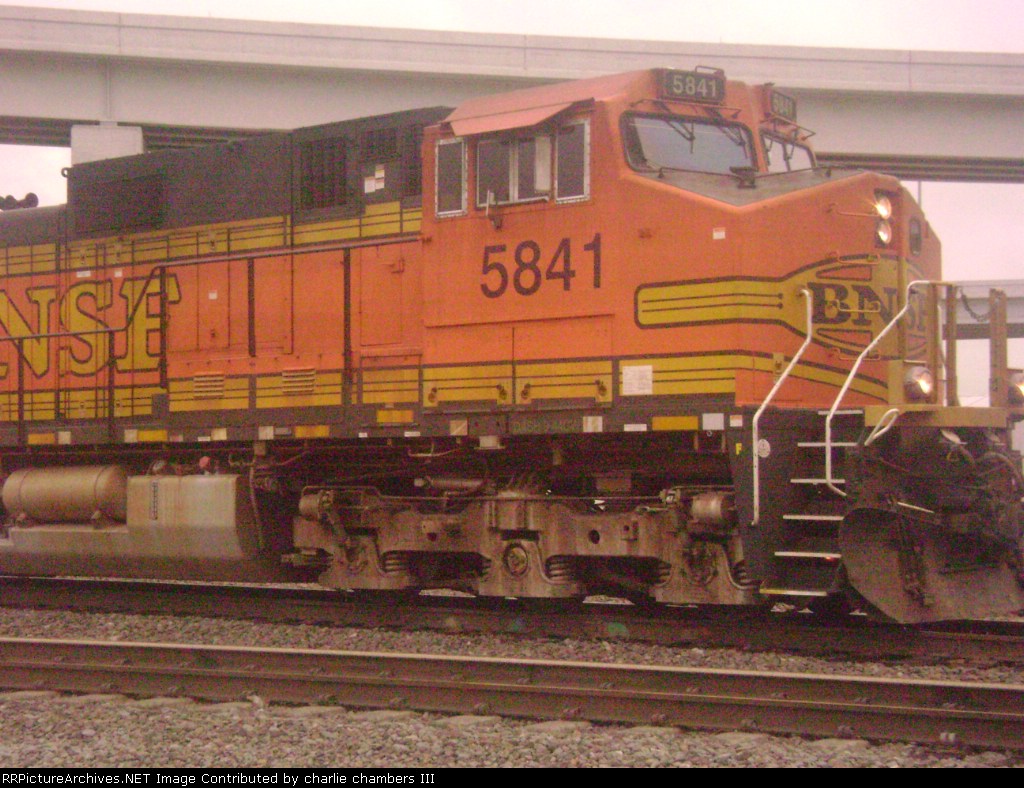 BNSF 5841 C44-9W